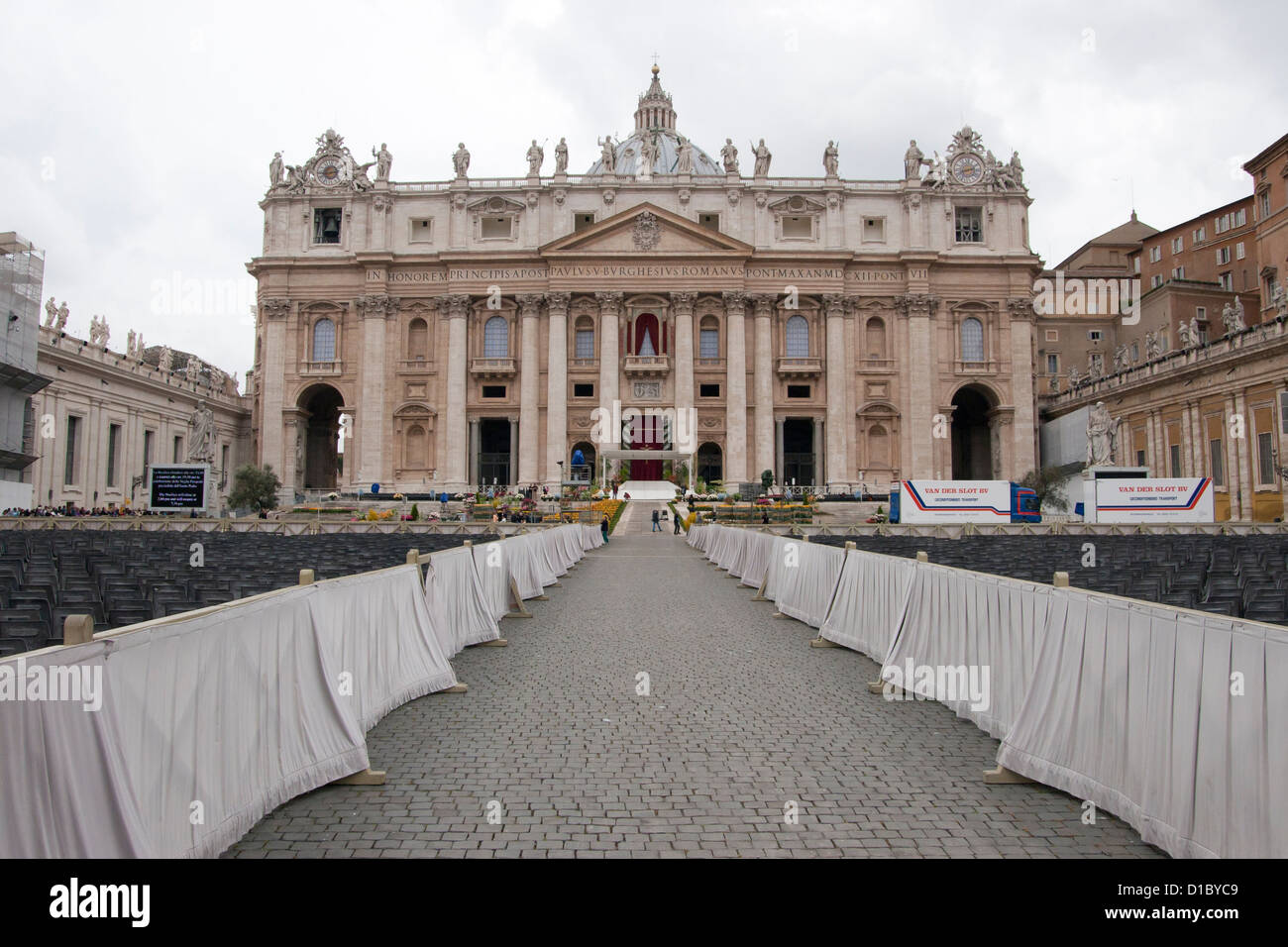 Vatican square and easter hi-res stock photography and images - Alamy