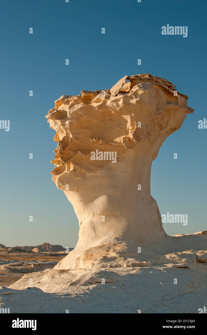 Mushroom Rock Formations, White Desert (Sahara el Beyda), Egypt Stock ...