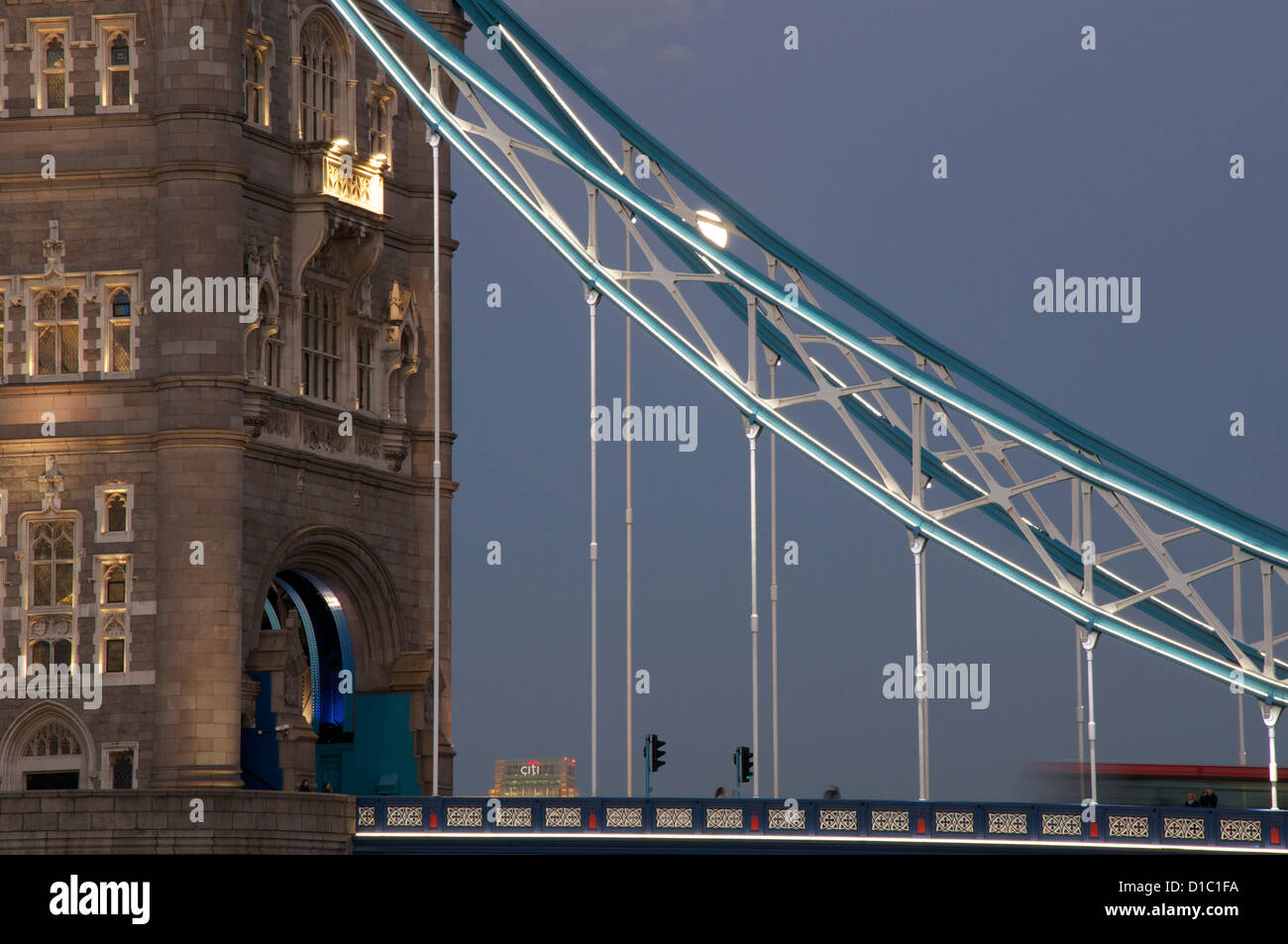 Draw the raised bridge hi-res stock photography and images - Alamy