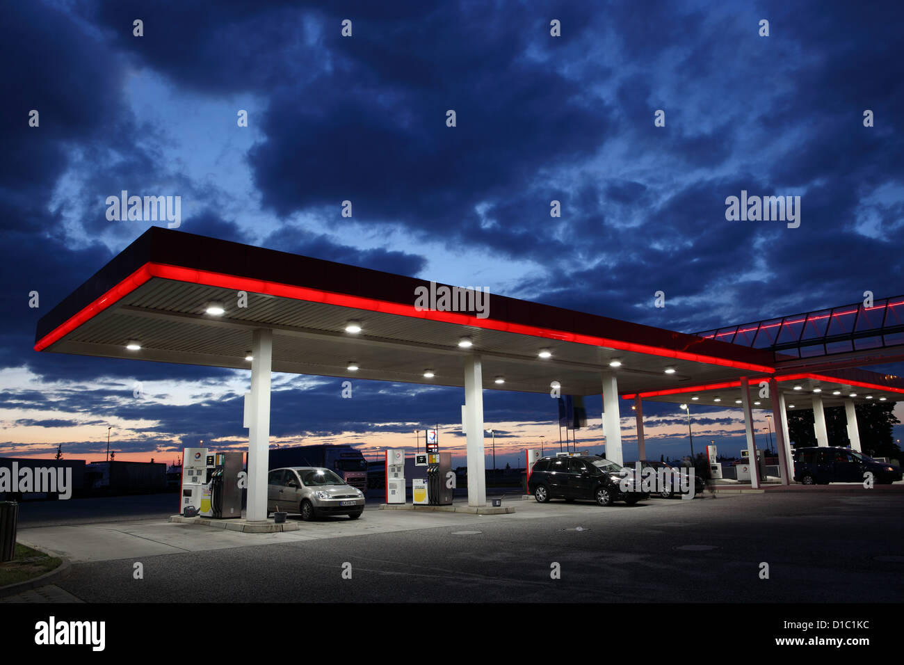 Total Filling Station High Resolution Stock Photography and Images - Alamy