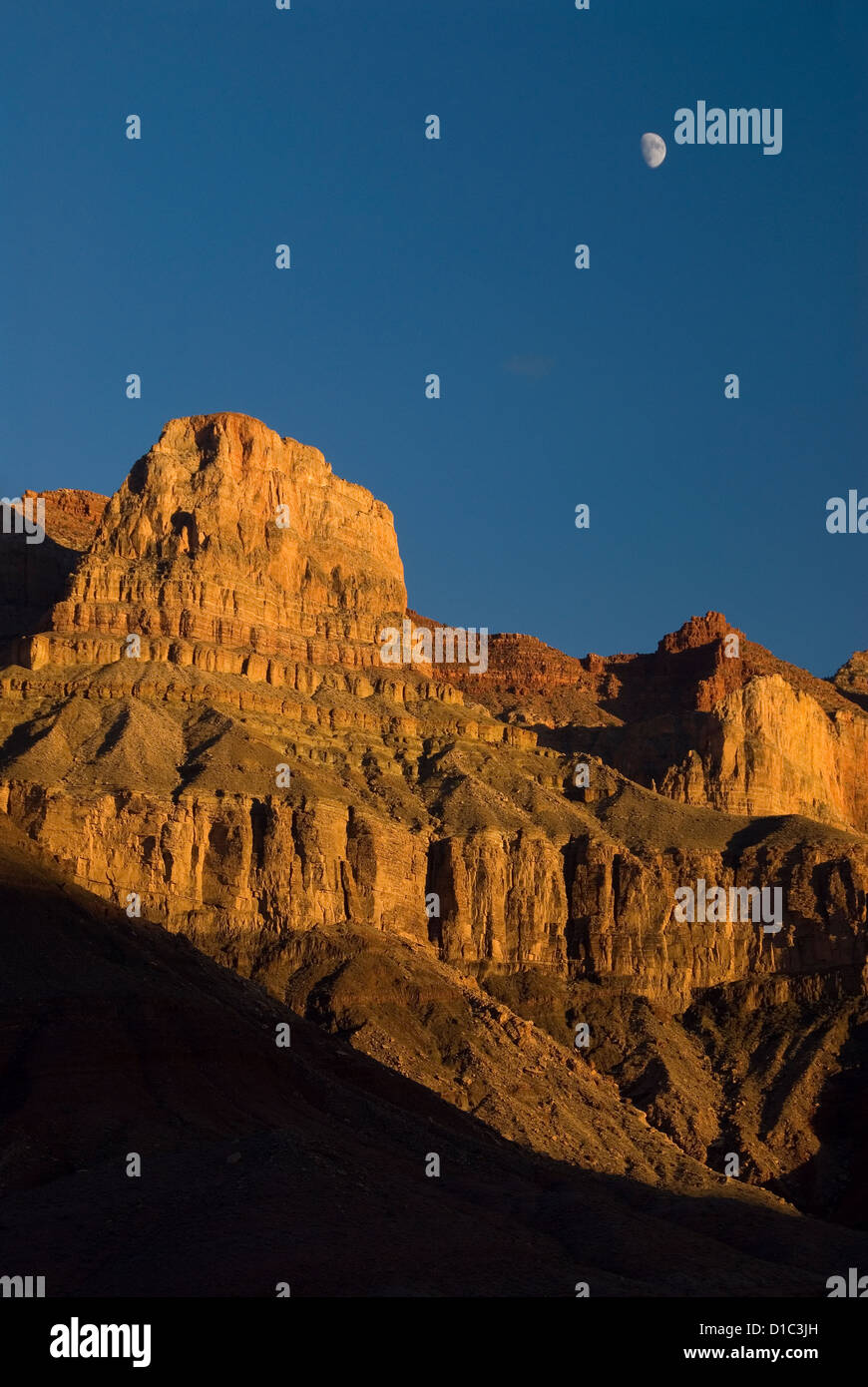 Moon over grand canyon arizona hi-res stock photography and images - Alamy