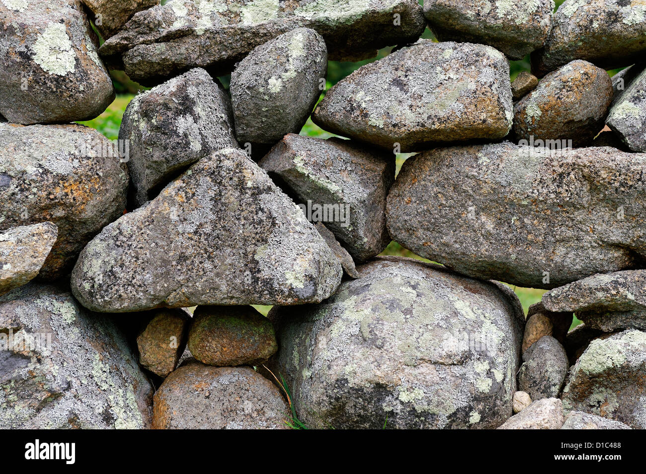 Fieldstone walls hi-res stock photography and images - Alamy