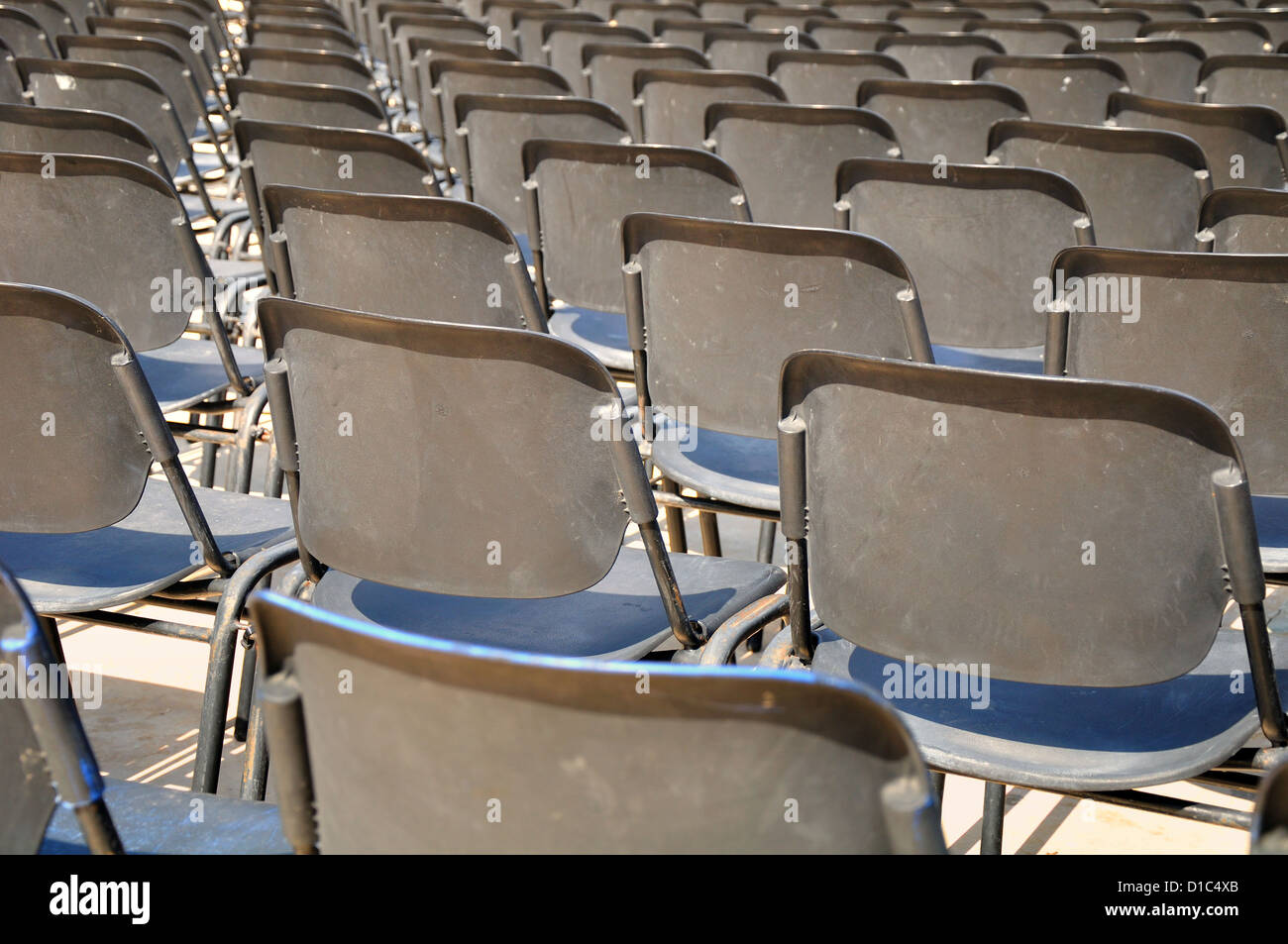 Chairs ready for outdoor performance Stock Photo - Alamy