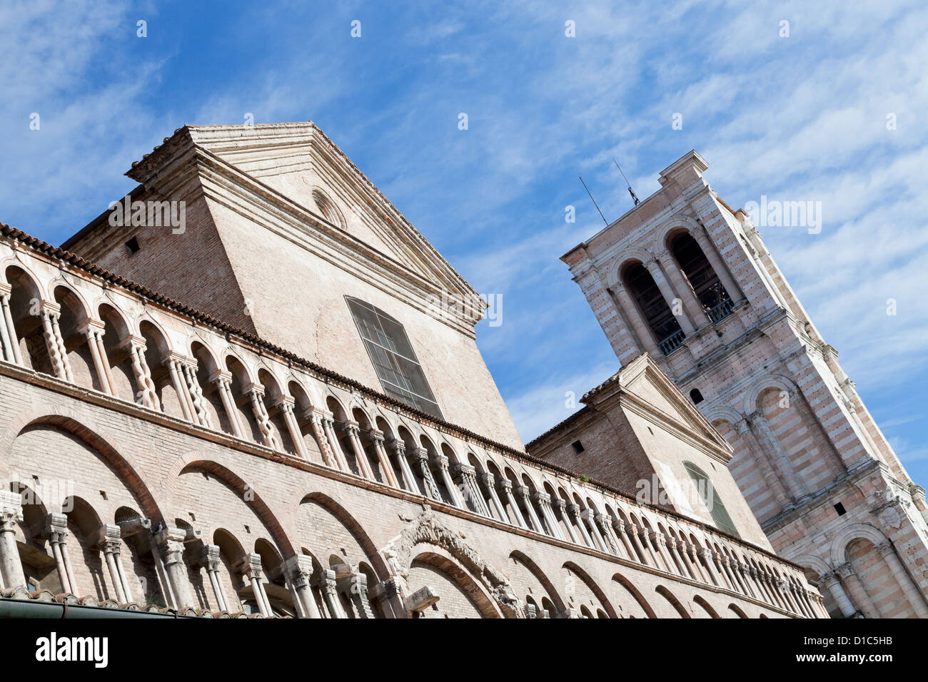 Campanile tower ferrara cathedral italy hi-res stock photography and ...