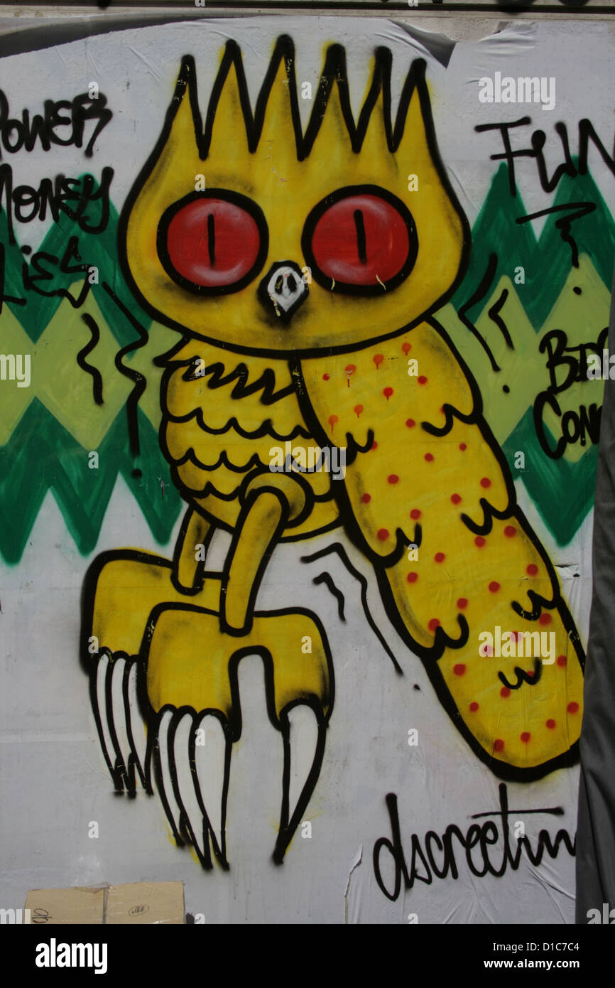 Owl Graffiti Stock Photos & Owl Graffiti Stock Images - Alamy