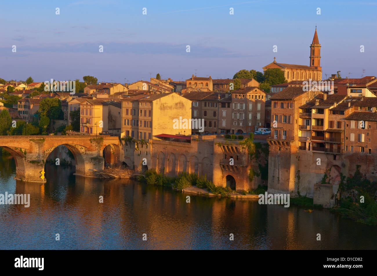 Albi, River Tarn, Old Bridge, Tarn, Midi-Pyrenees, France, Europe Stock ...