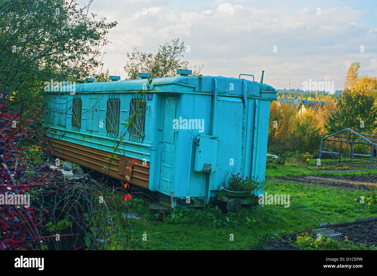 Dacha house - the old railroad carriage Stock Photo - Alamy