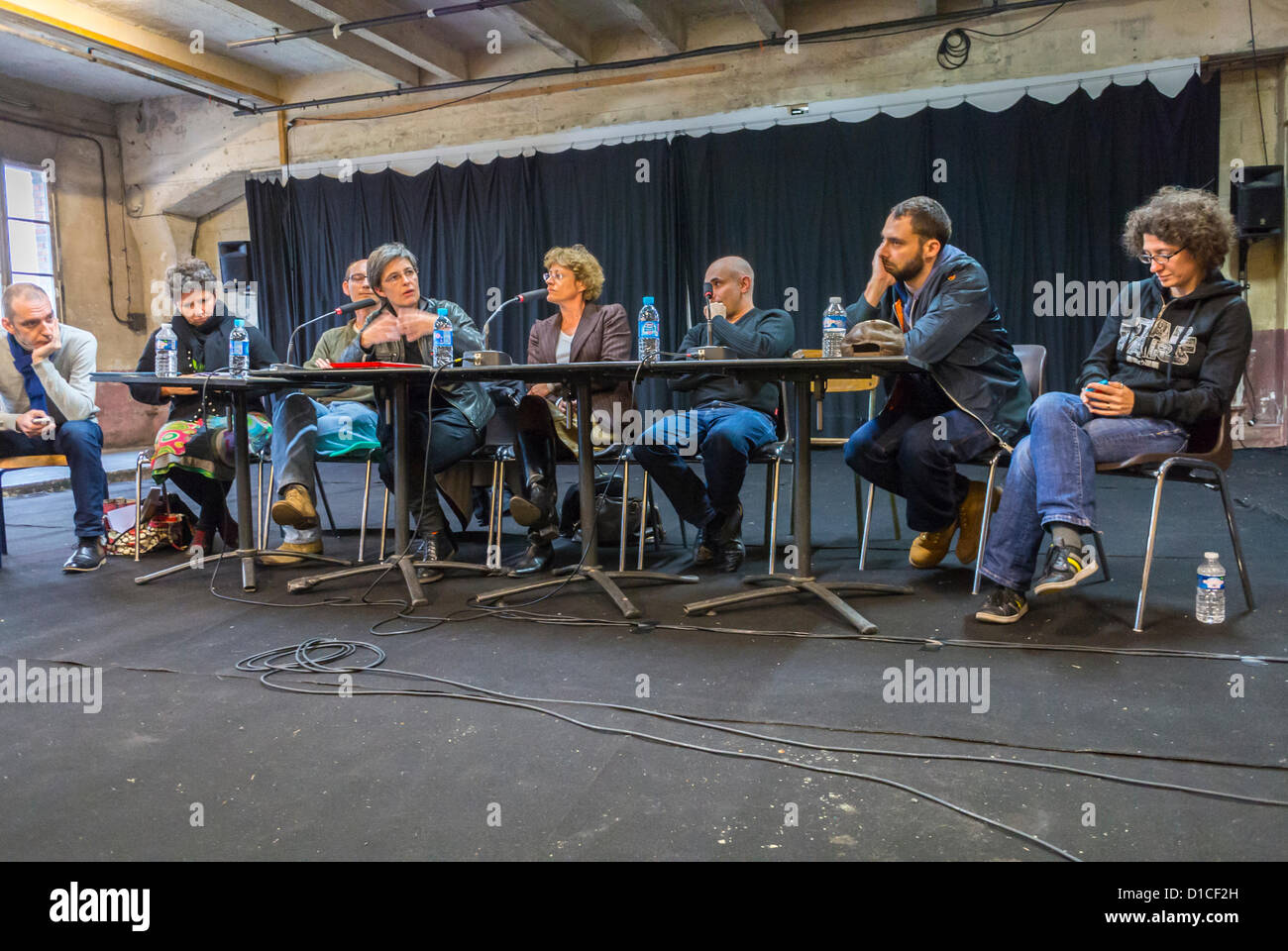 Politicians debate hi-res stock photography and images - Alamy