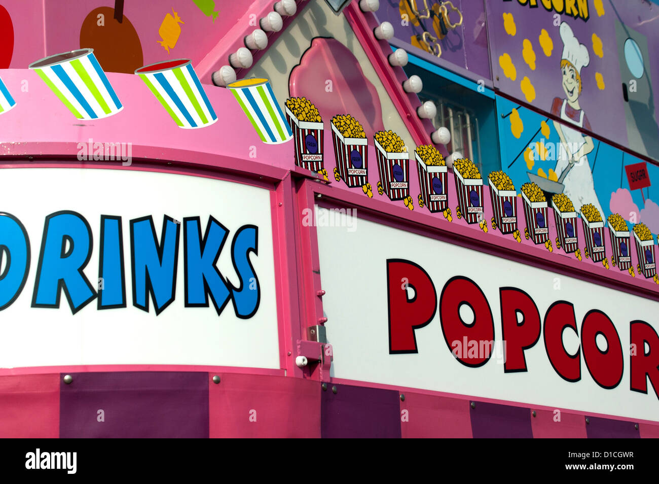 Popcorn stand hi-res stock photography and images - Alamy