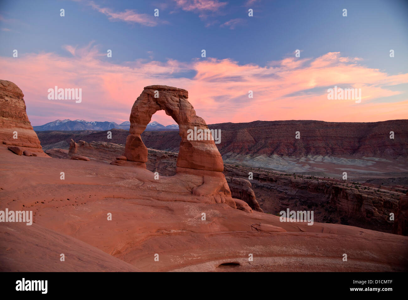 Delicate Arch, symbol of Utah, Arches National Park just outside of ...