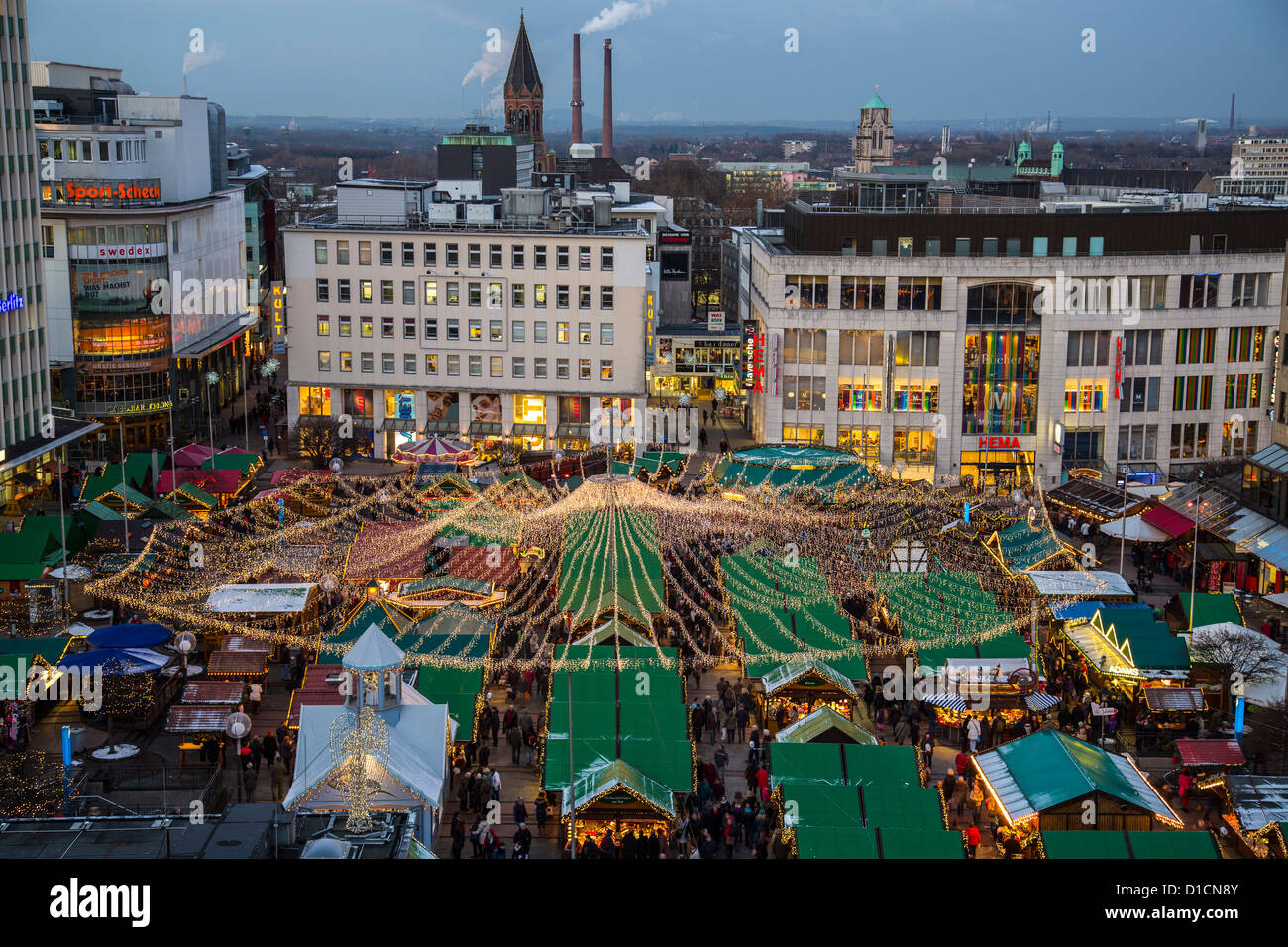 Christmas Market Essen At Kennedy Square High Resolution Stock ...