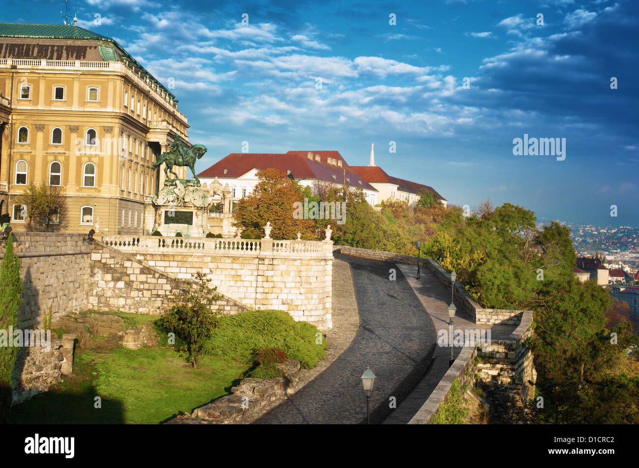 Budapest pavement hi-res stock photography and images - Alamy