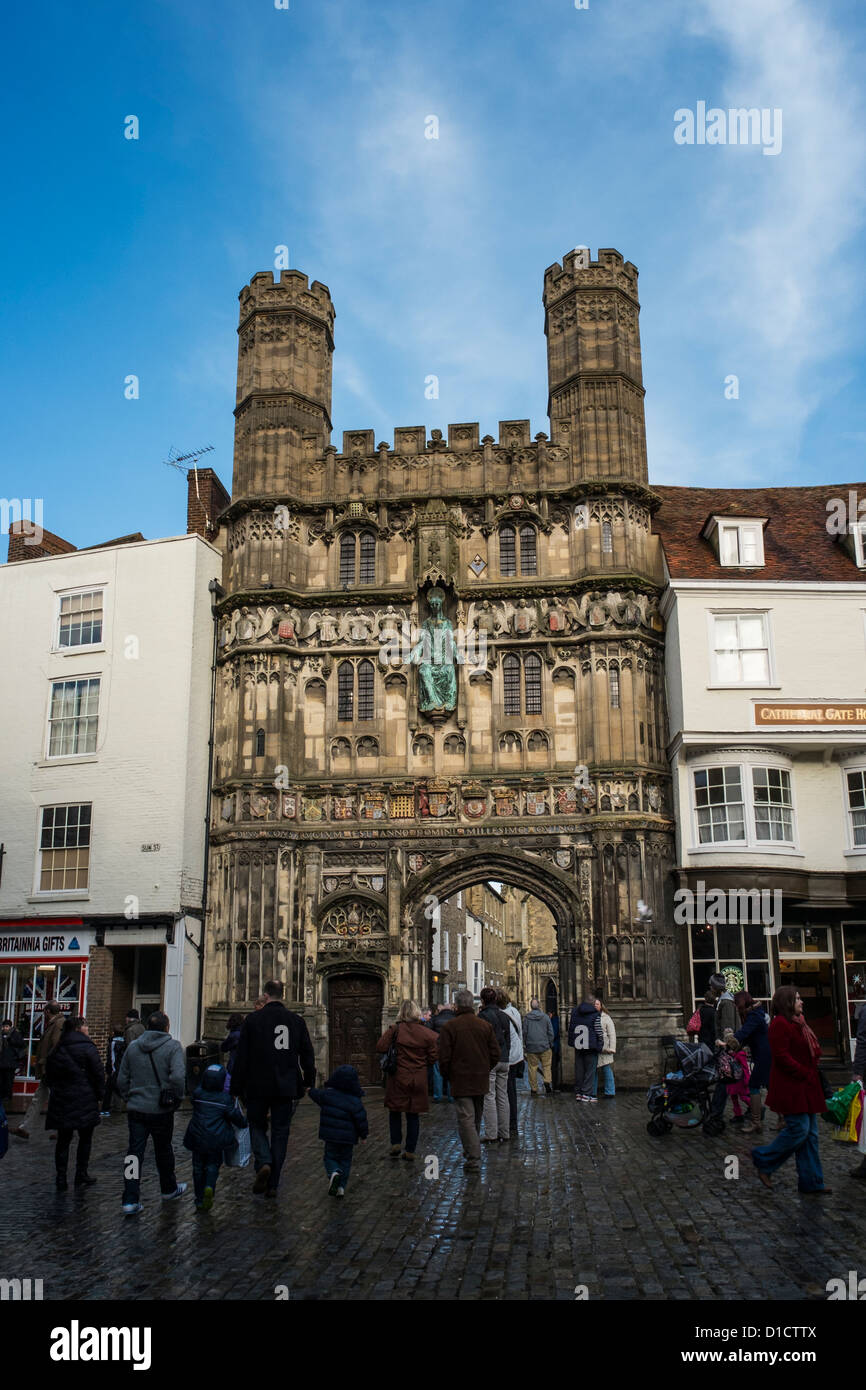 Cathedral gate hi-res stock photography and images - Alamy