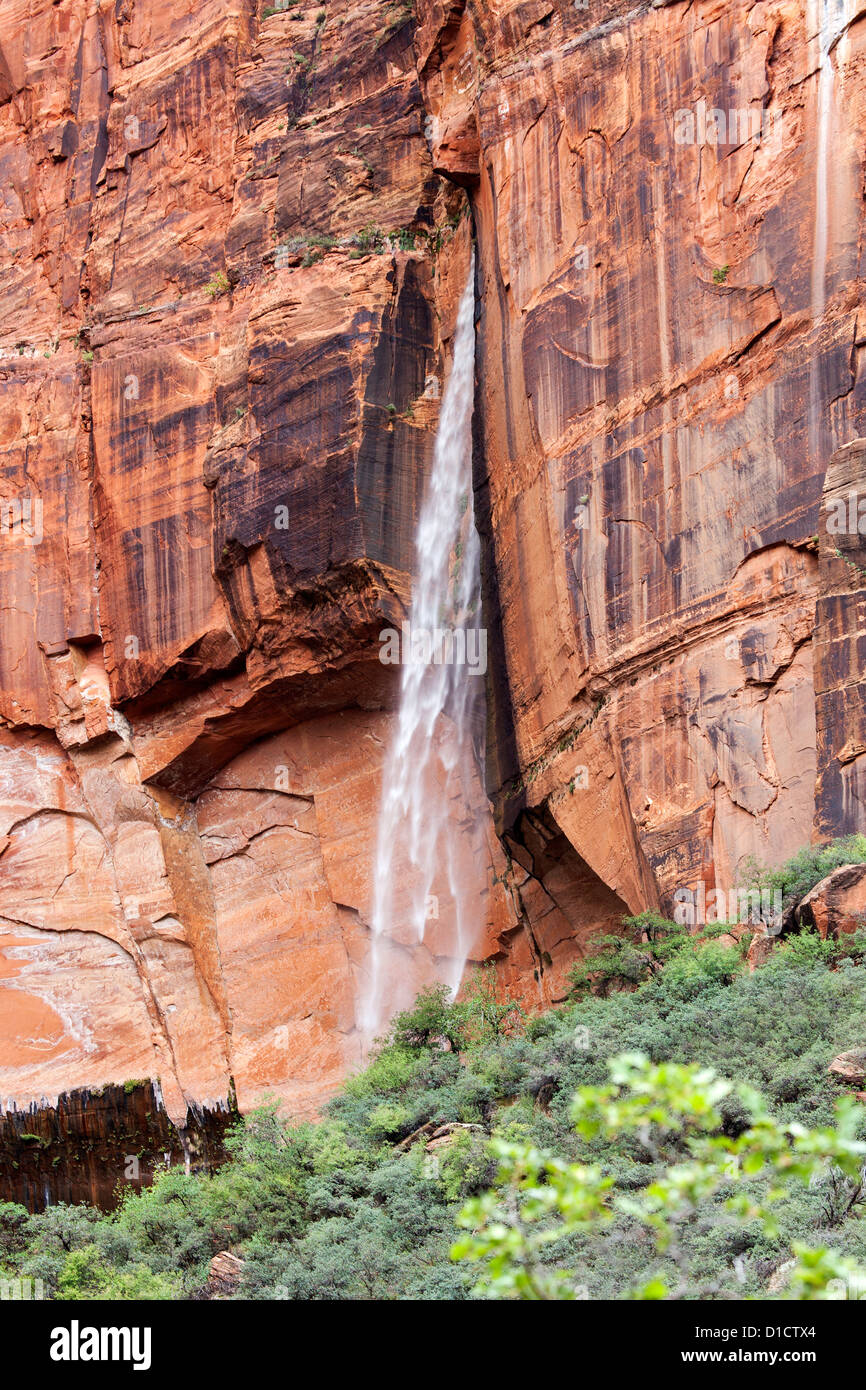 Emerald pool waterfall hi-res stock photography and images - Alamy