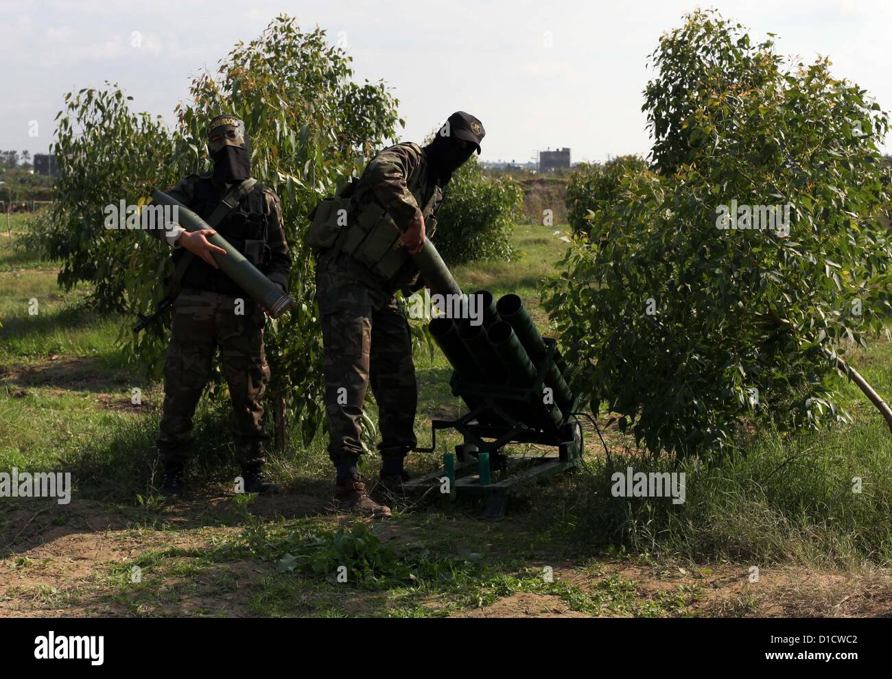 Fired rocket launcher hi-res stock photography and images - Alamy