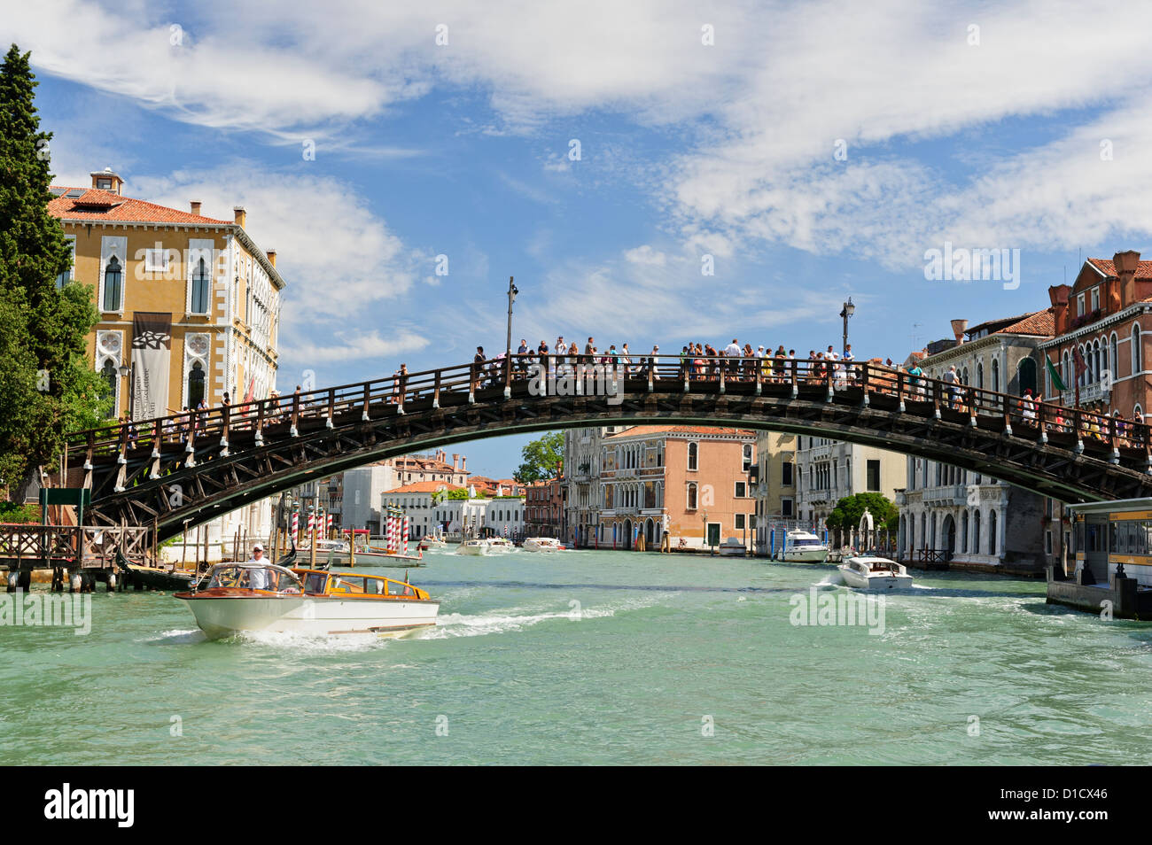 Accademia venice crossing hi-res stock photography and images - Alamy
