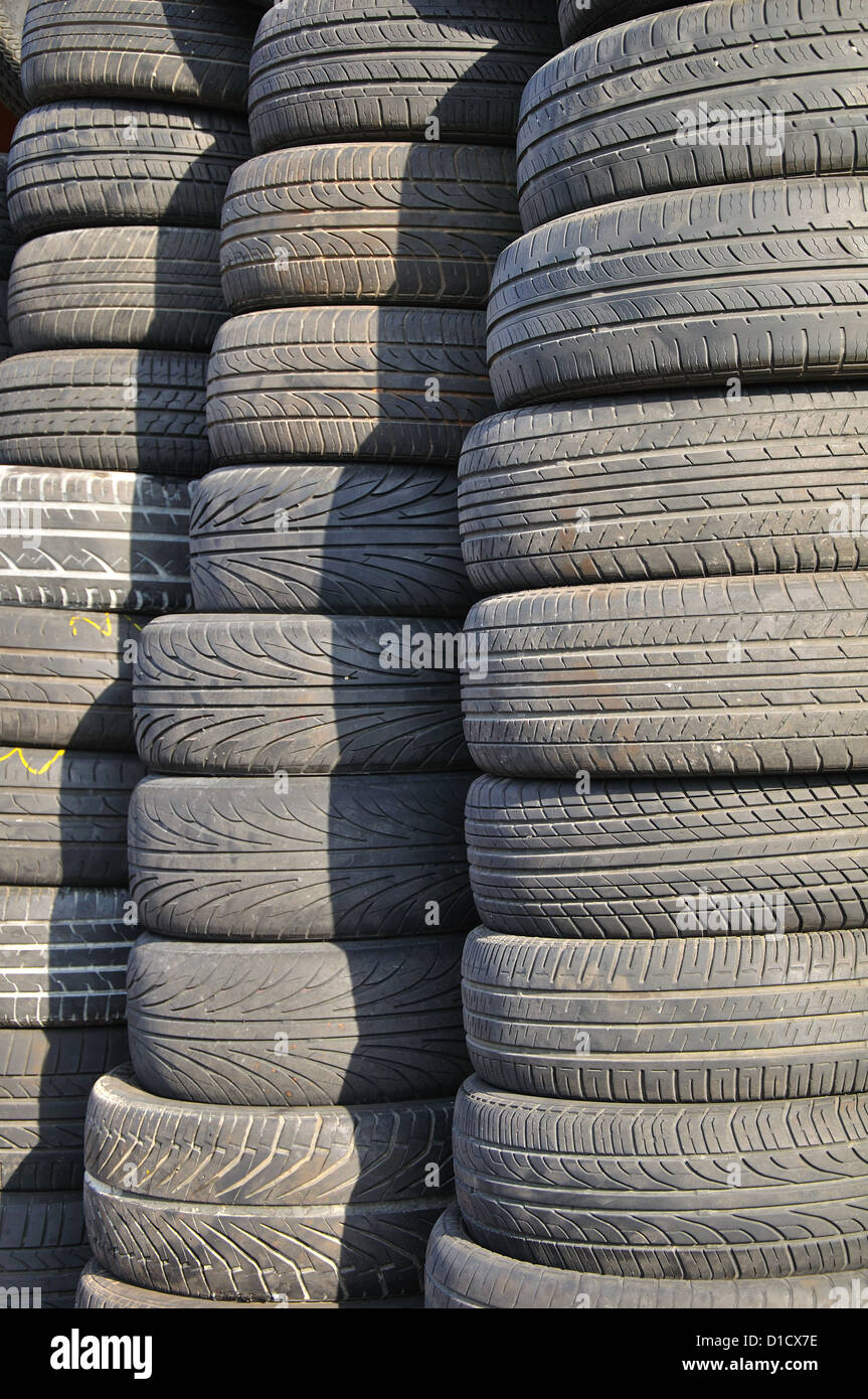 Stack of tires hi-res stock photography and images - Alamy