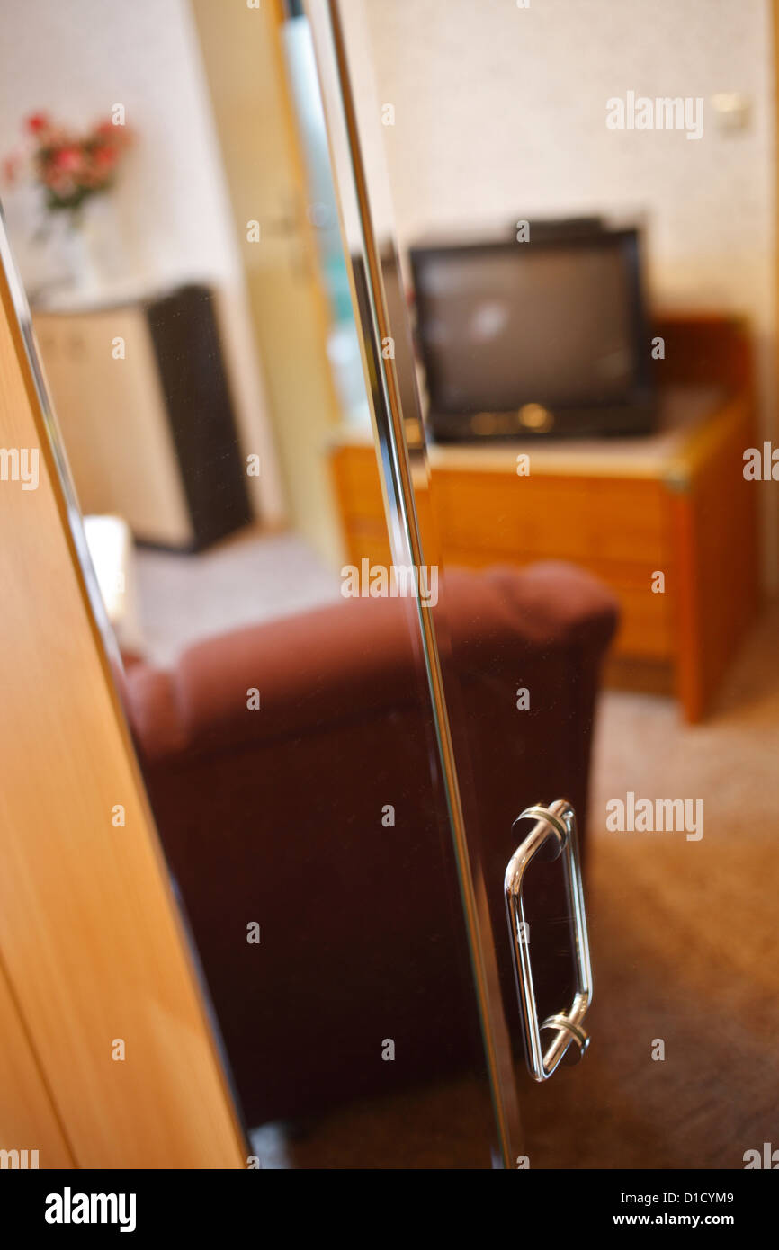 Cabinet reflection sofa hi-res stock photography and images - Alamy