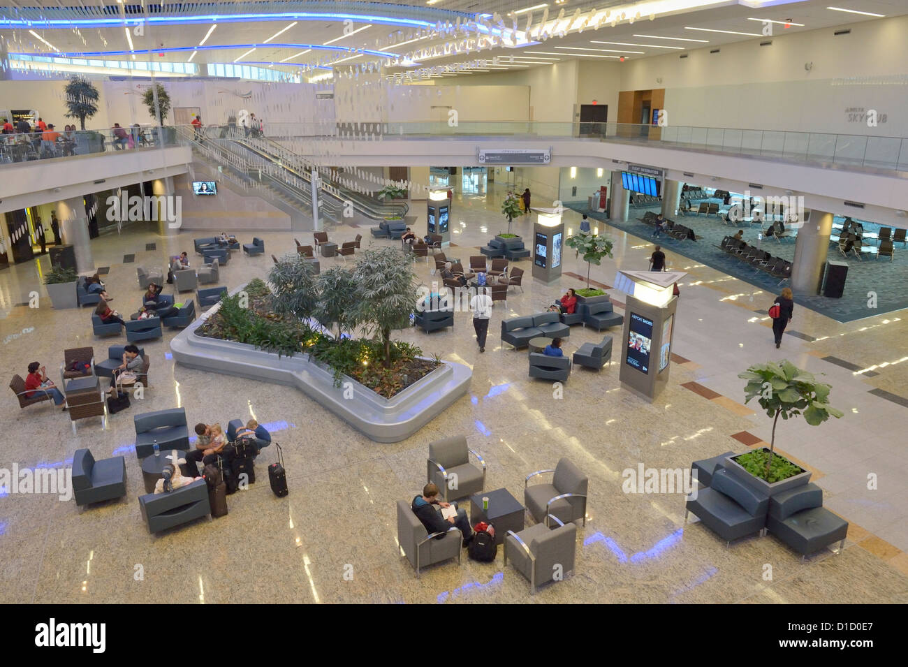 International departure lounge Hartsfield-Jackson Atlanta International ...