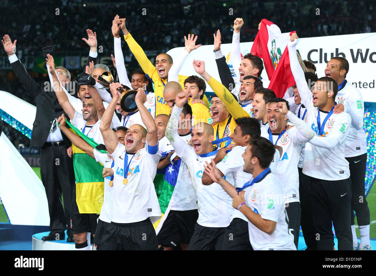 Kanagawa, Japan. 16th December 2012. Corinthians team group, DECEMBER ...