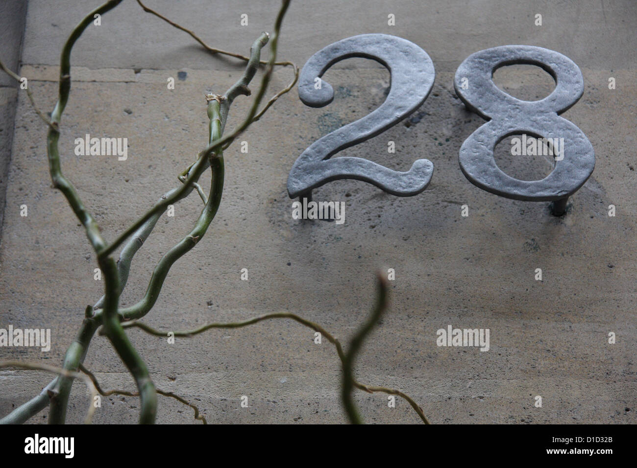 House number 28 sign hi-res stock photography and images - Alamy