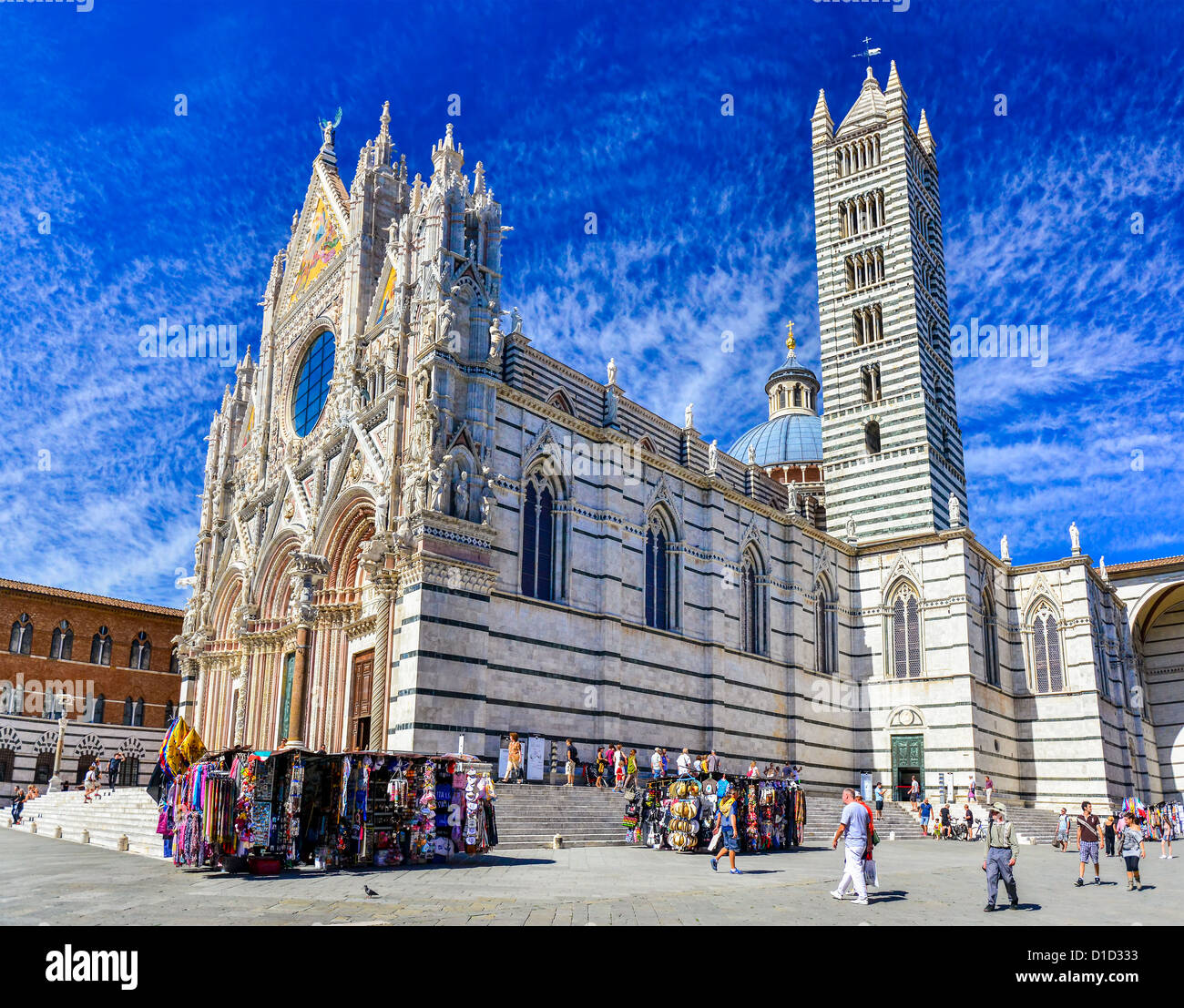 Sculpture siena hi-res stock photography and images - Alamy