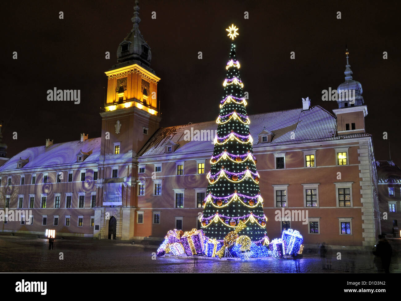 Large illuminated christmas tree hi-res stock photography and images ...