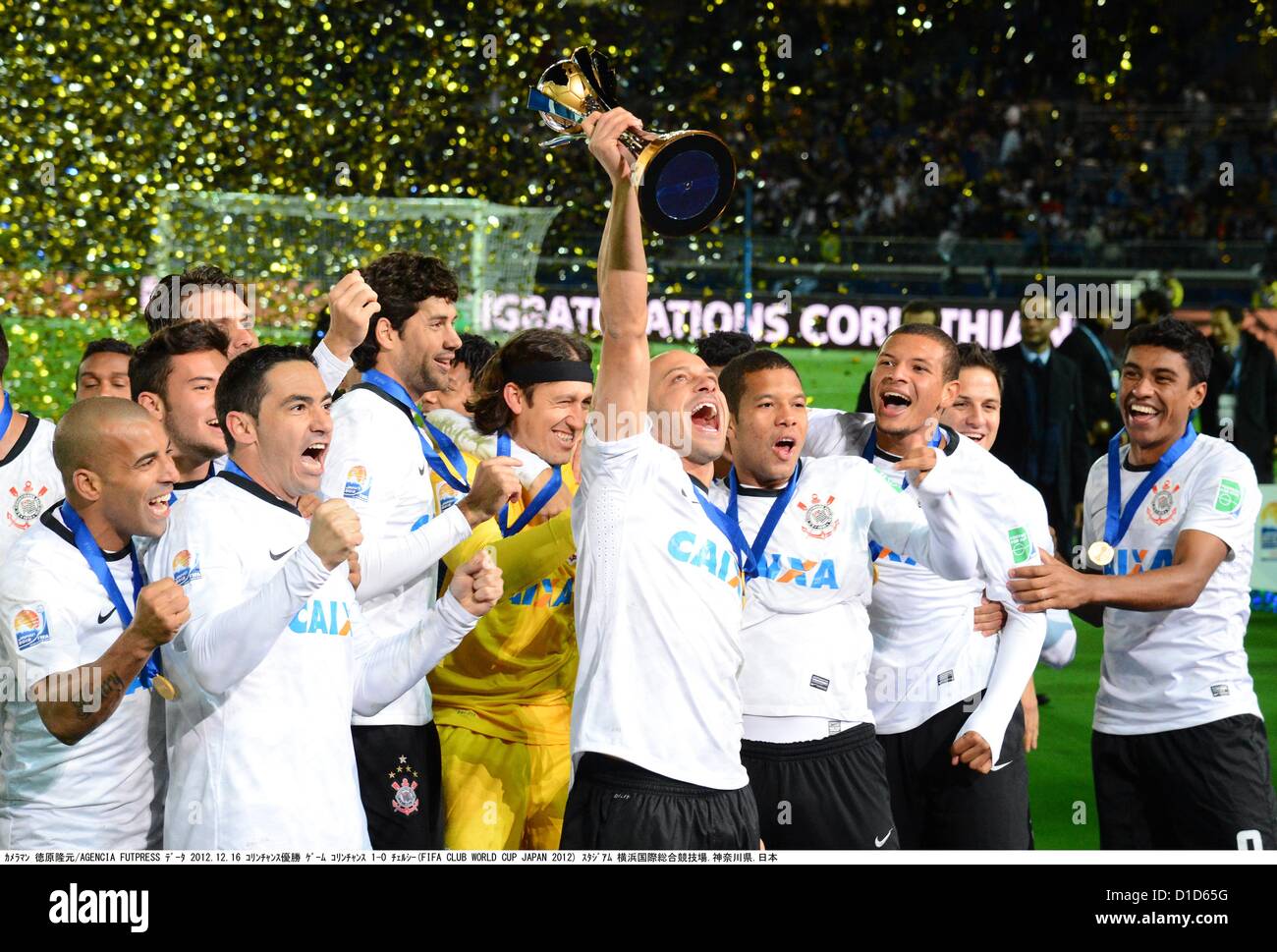 Kanagawa, Japan. 16th December 2012. Corinthians team group, DECEMBER ...