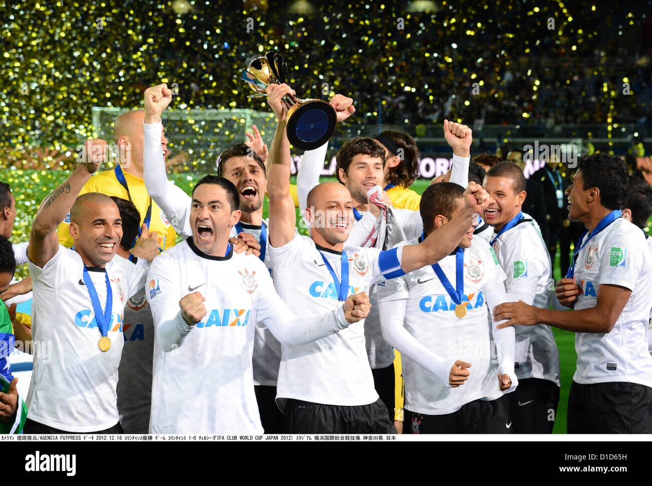 Kanagawa, Japan. 16th December 2012. Corinthians team group, DECEMBER ...