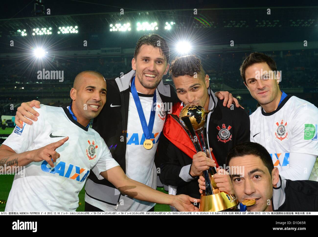 Kanagawa, Japan. 16th December 2012. Corinthians team group, DECEMBER ...