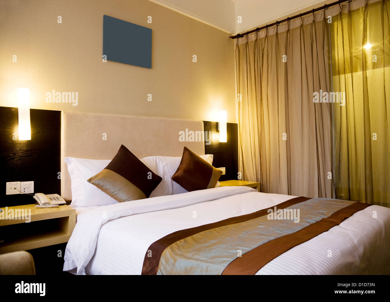 Inside inn hi-res stock photography and images - Alamy