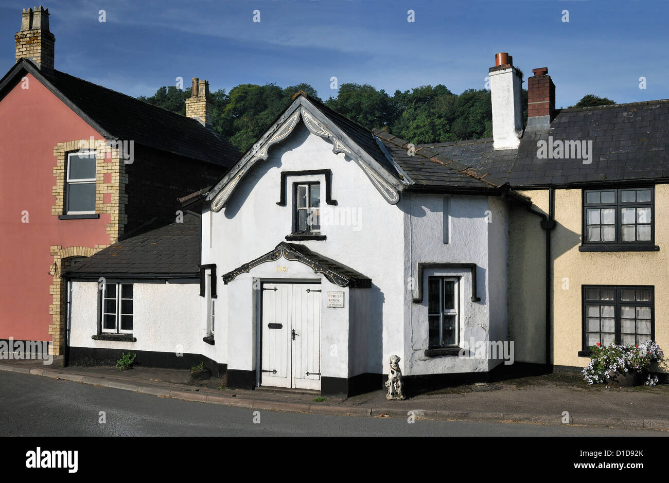 And historic toll house hi-res stock photography and images - Alamy