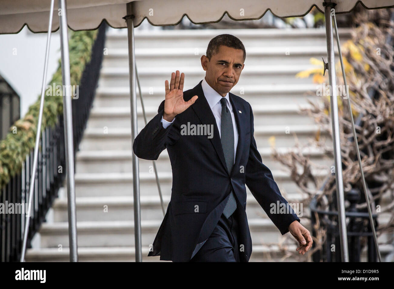 United States President Barack Obama departs the White House to travel ...