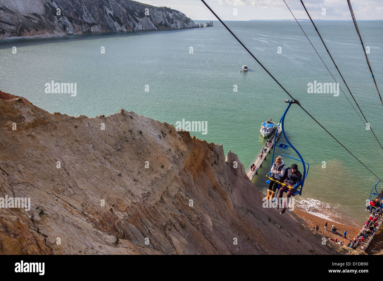 Needles chair lift alum bay hi-res stock photography and images - Alamy
