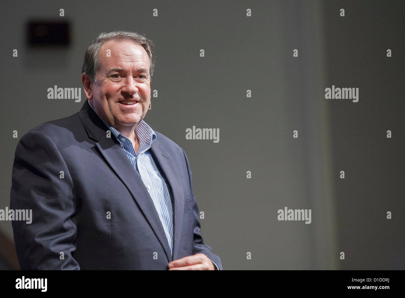 Governor mike huckabee hi-res stock photography and images - Alamy