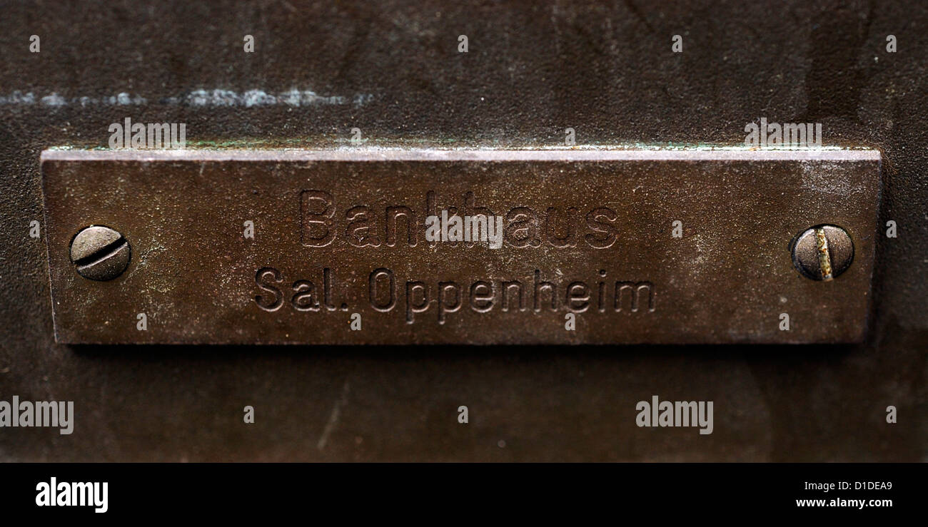 Private box hi-res stock photography and images - Alamy