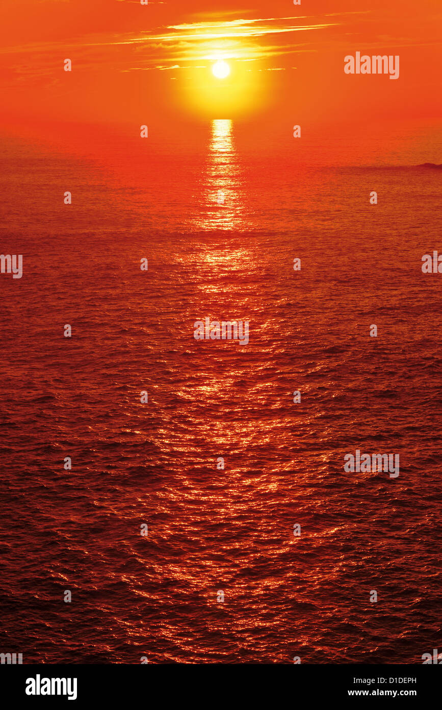 Portugal, Algarve: Scenic sunset at beach Amado Stock Photo - Alamy