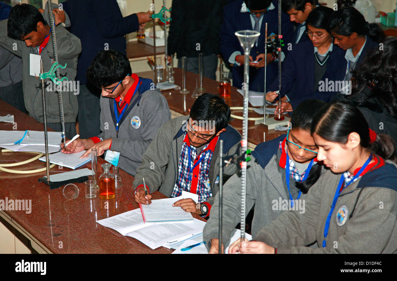 students working on lab Stock Photo - Alamy