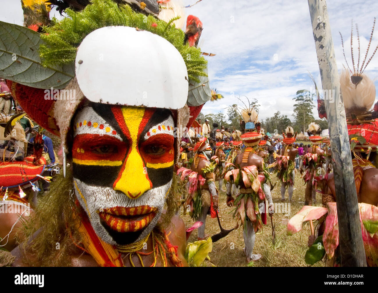 Wahgi people wahgi valley western hi-res stock photography and images ...