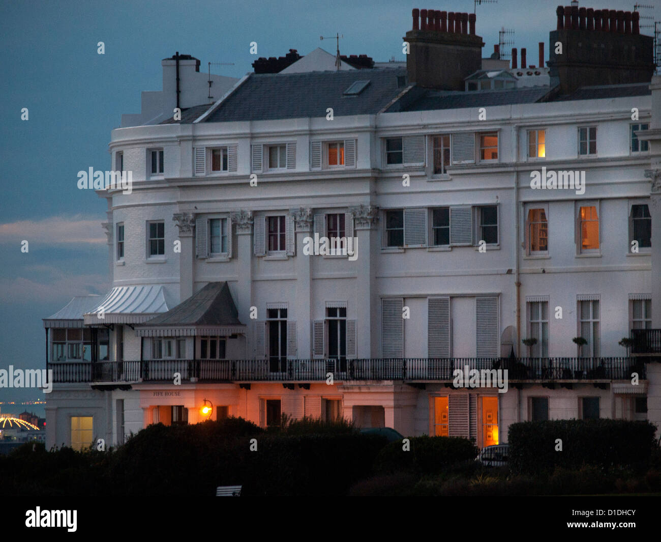 Sussex Square in Kemp Town,Brighton in the evening Stock Photo - Alamy