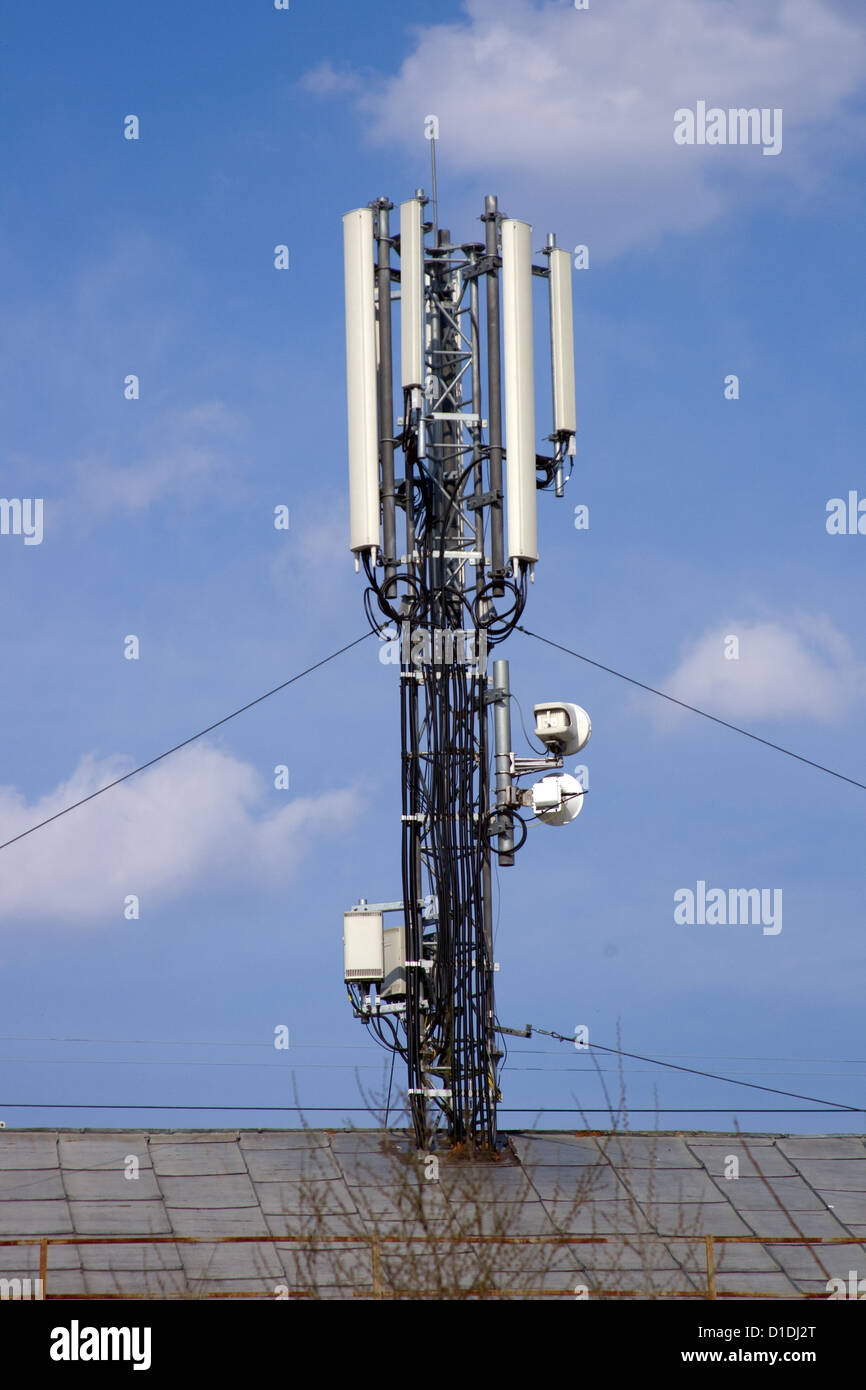 Radio relay link hi-res stock photography and images - Alamy