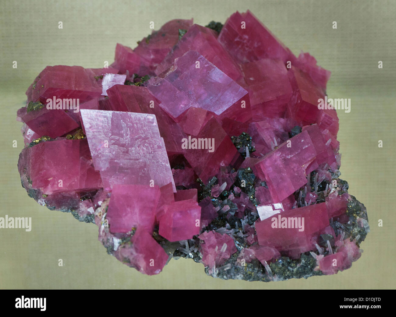 Rhodochrosite geology hi-res stock photography and images - Alamy