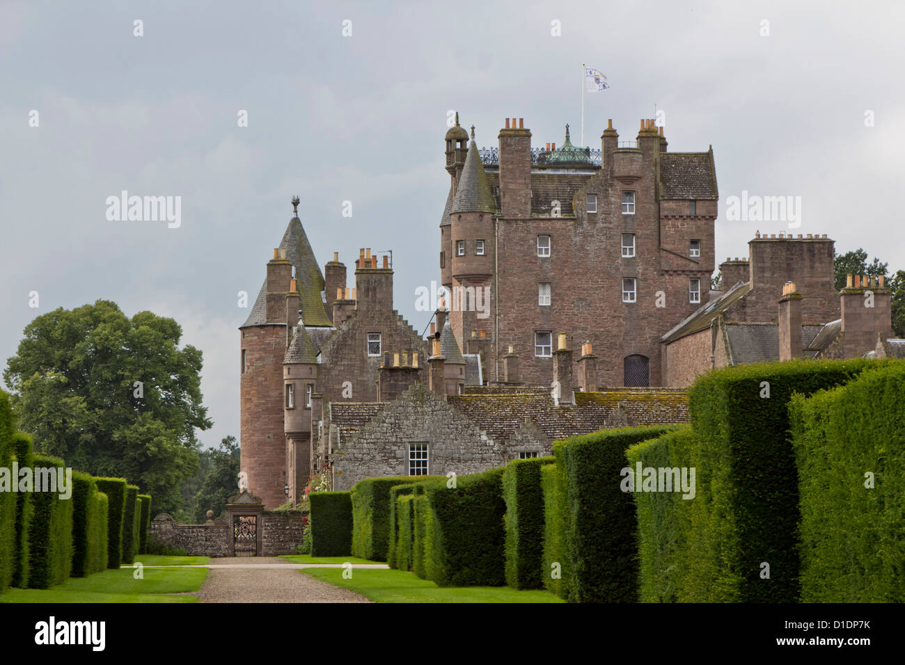glamis castle from garden path Stock Photo - Alamy