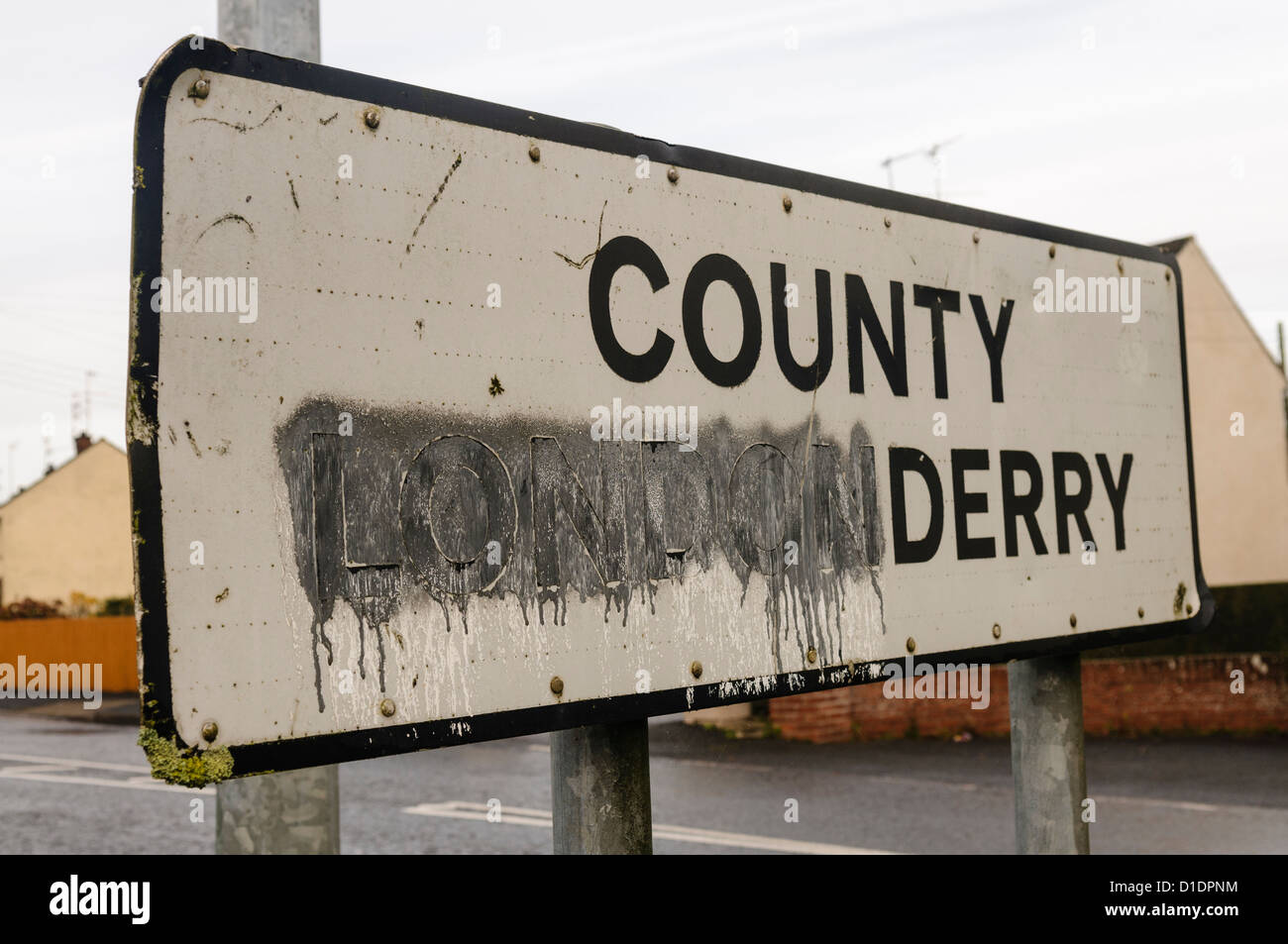 Derry londonderry hi-res stock photography and images - Alamy