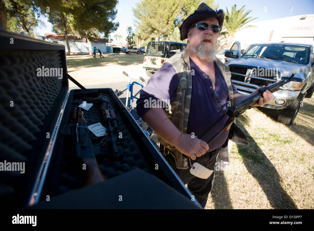 Jan. 14, 2011 - Tucson, Arizona, U.S - JERRY NESTER, a licensed gun ...