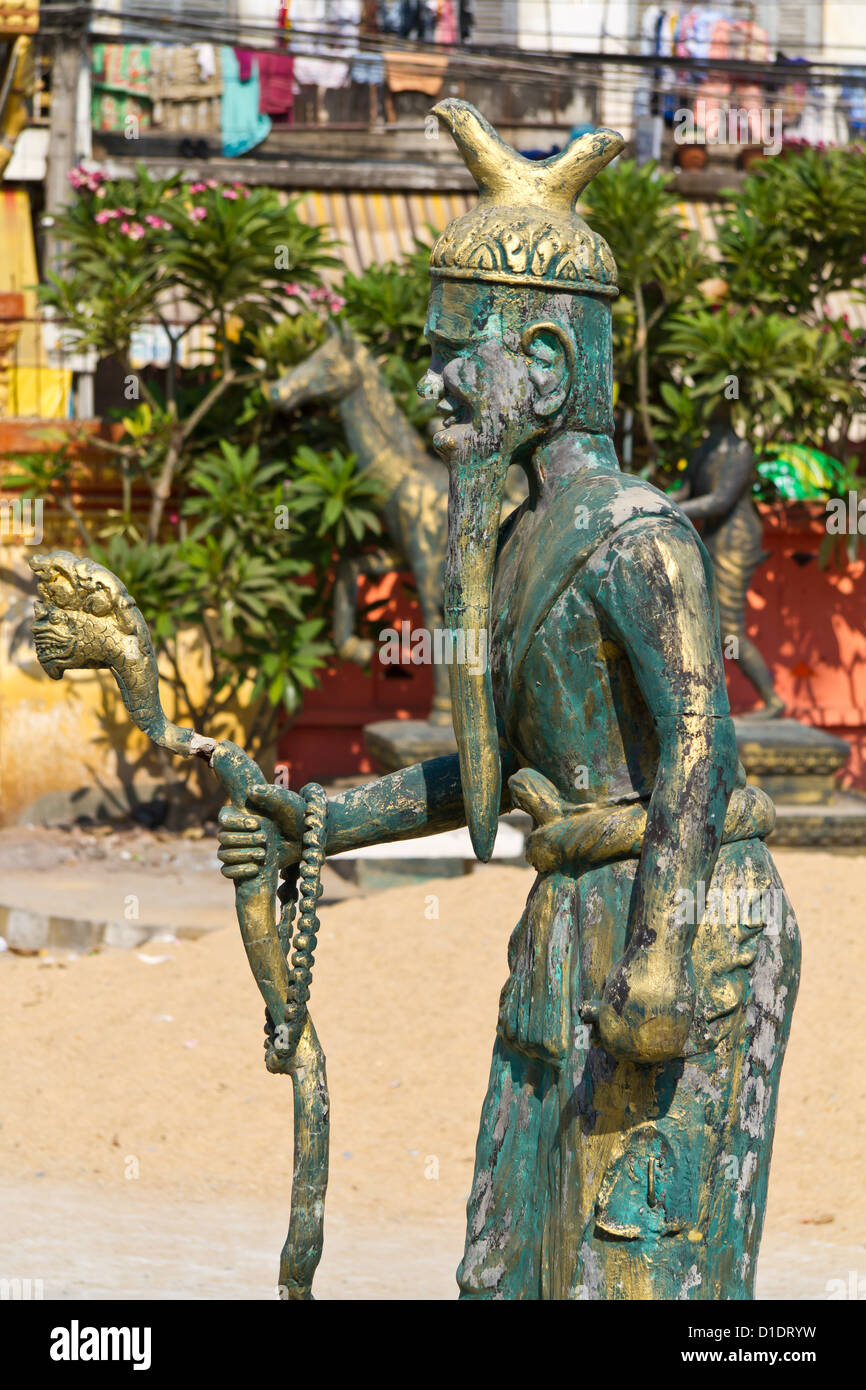 Wat sarawan hi-res stock photography and images - Alamy