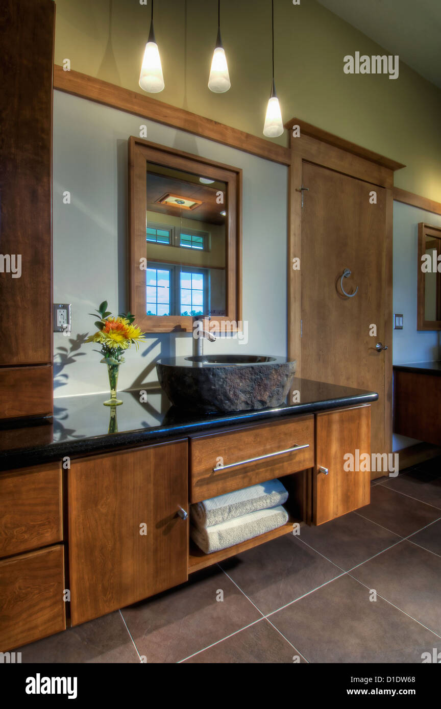 Custom designed bathroom hi-res stock photography and images - Alamy