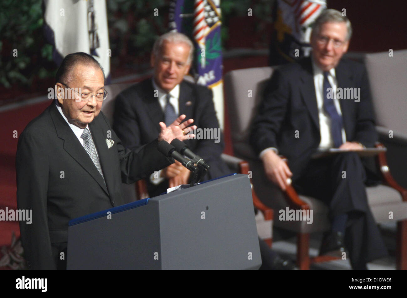 U s hawaii senator daniel inouye hi-res stock photography and images ...