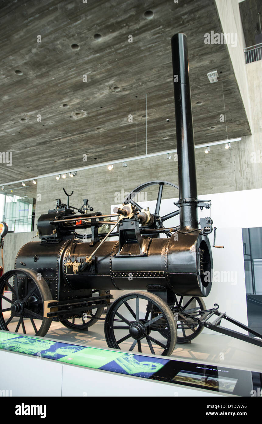 Old steam engine in Spanish National Museum of Science and Technology ...