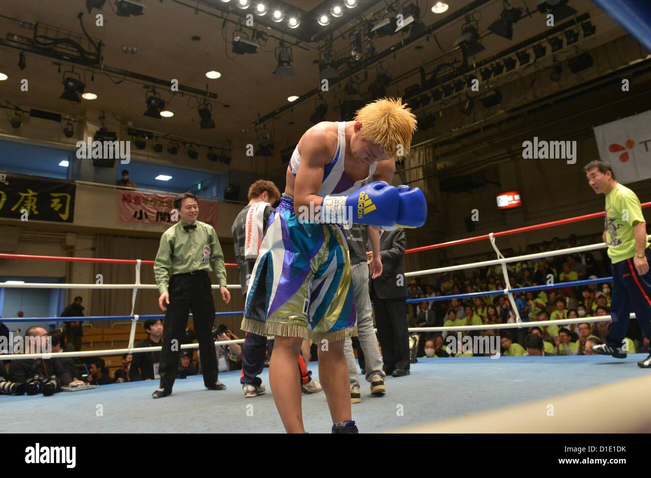 Saemi Hanagata (JPN), DECEMBER 17, 2012 - Boxing : Saemi Hanagata of ...
